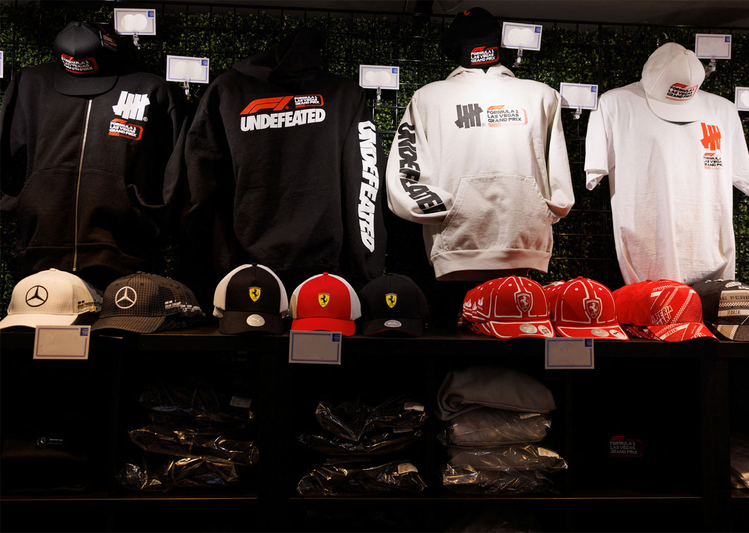 F1 RACE GEARS|F1 Authentics is the official F1® memorabilia store/F1/