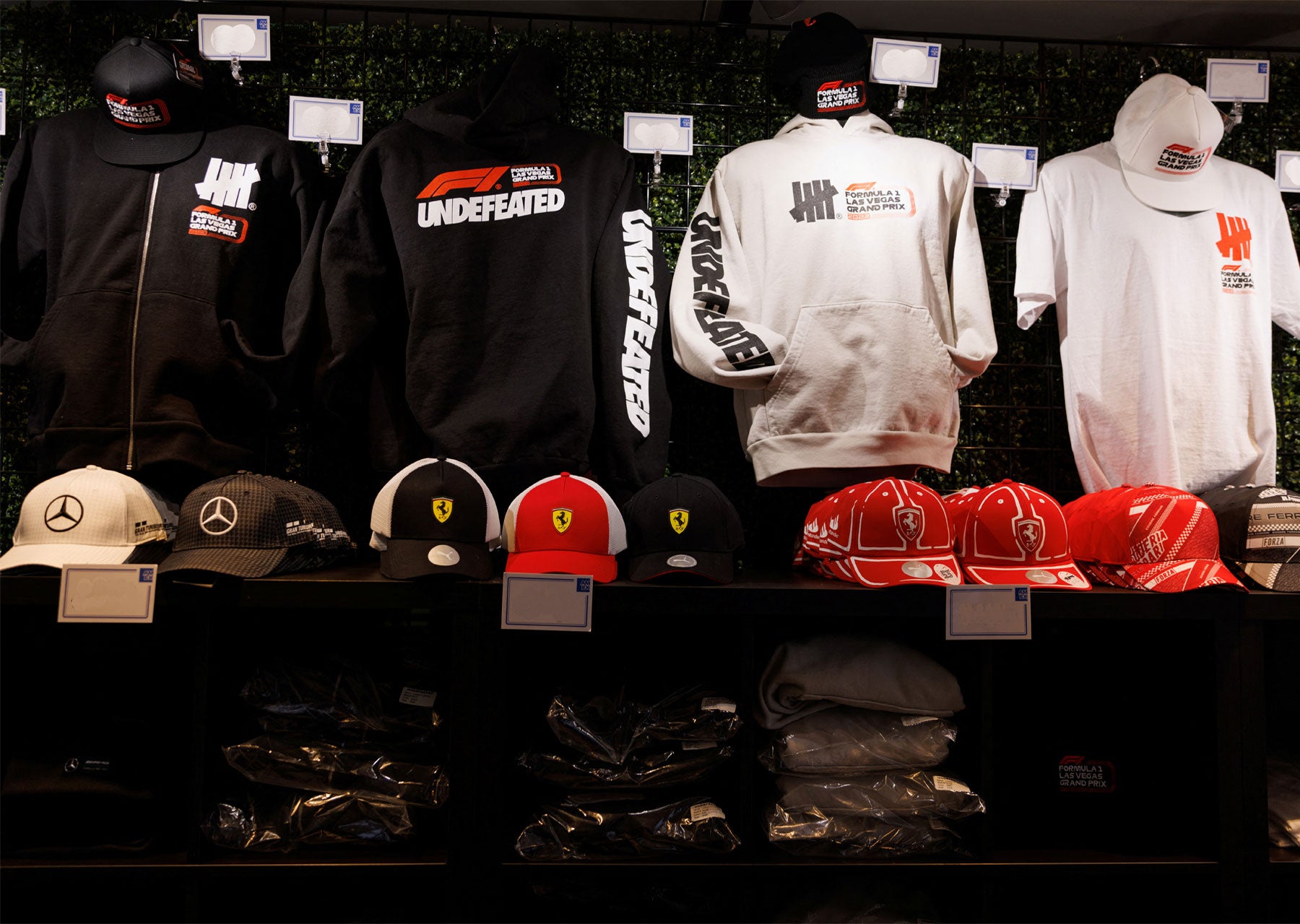F1 RACE GEARS|F1 Authentics is the official F1® memorabilia store/F1